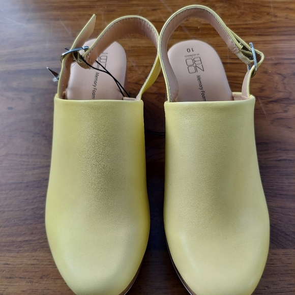No Boundaries | Shoes | Womans Yellow Clogs Nwt | Poshmark